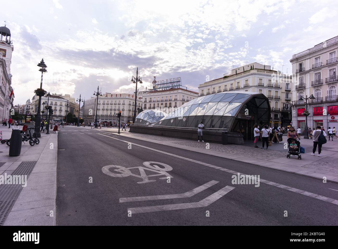 Pedestrianization of puerta hi-res stock photography and images - Alamy