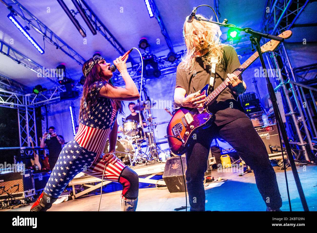 Juliette Lewis (L) and Kemble Walters (R) of Juliette and the Licks ...