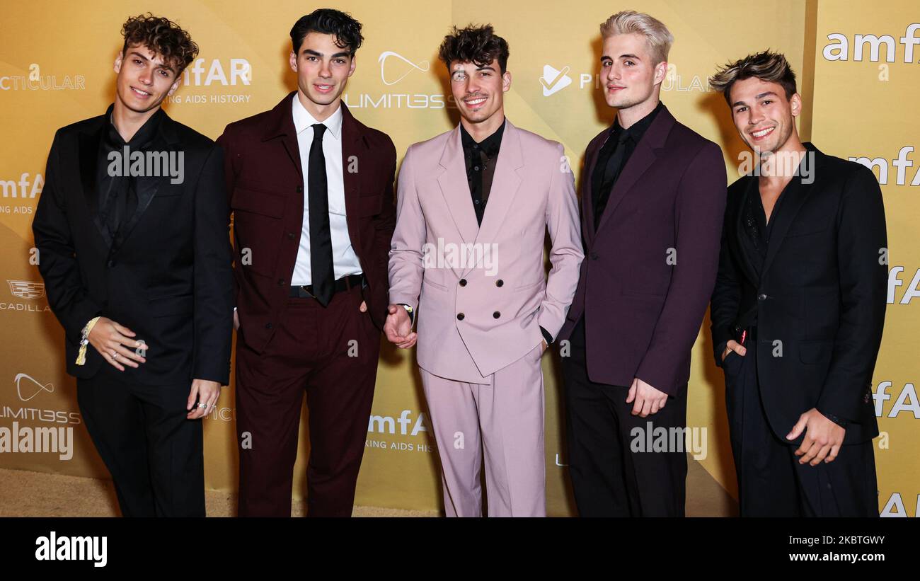 WEST HOLLYWOOD, LOS ANGELES, CALIFORNIA, USA - NOVEMBER 03: Bene Schulz ...