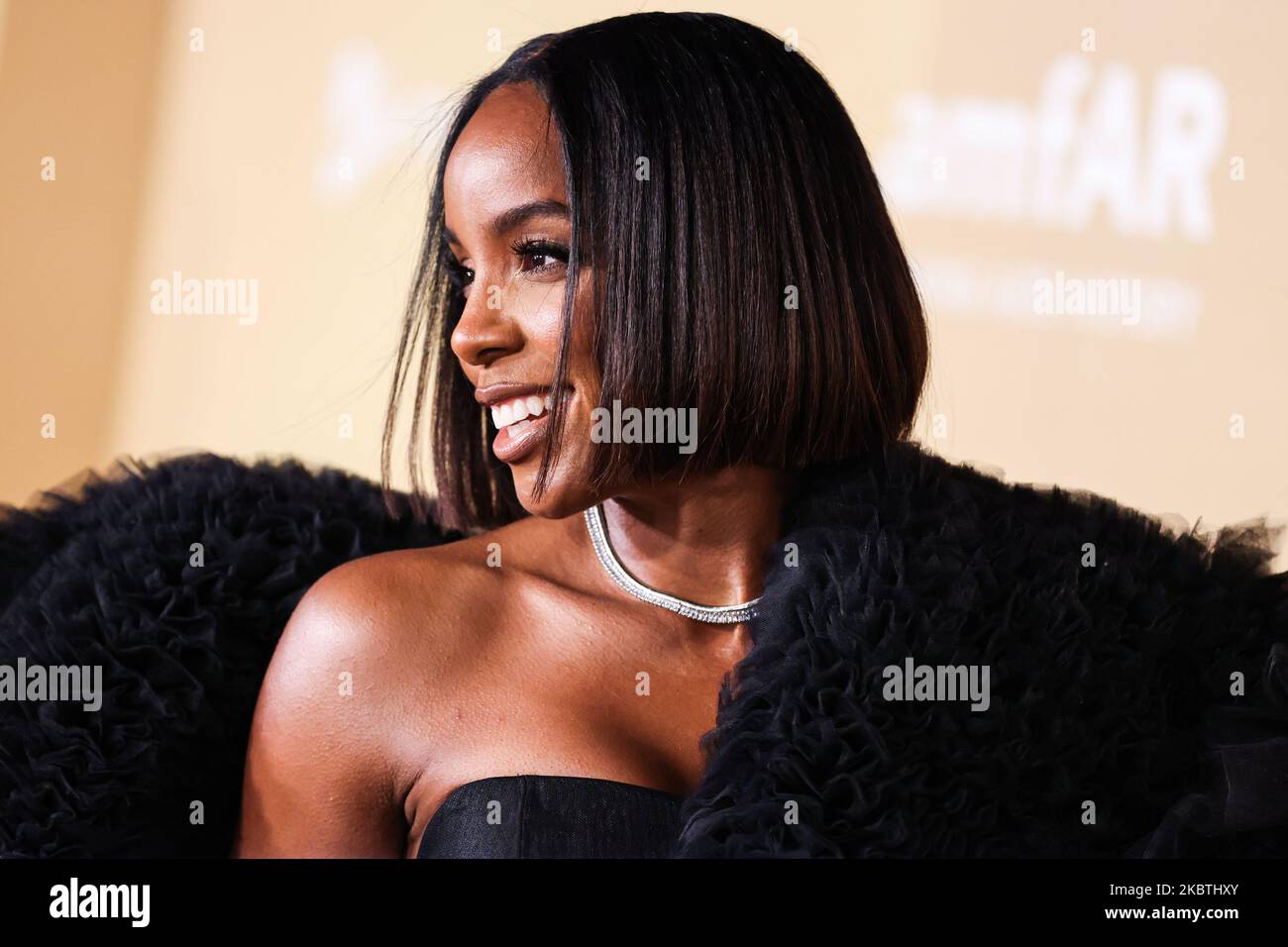 WEST HOLLYWOOD, LOS ANGELES, CALIFORNIA, USA - NOVEMBER 03: Kelly ...