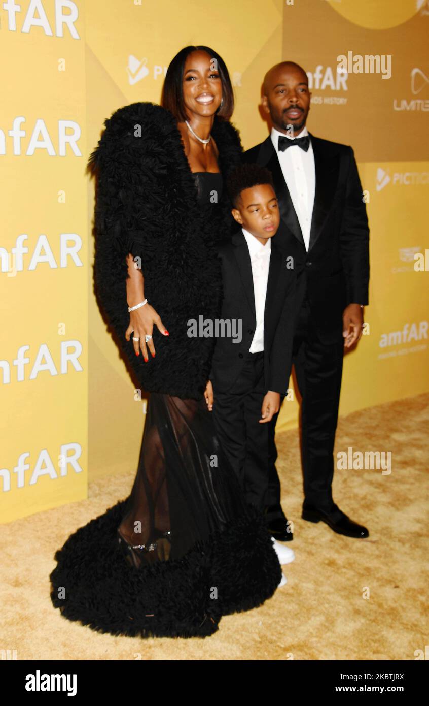 WEST HOLLYWOOD, CA - NOVEMBER 03: (L-R) Kelly Rowland, Titan ...