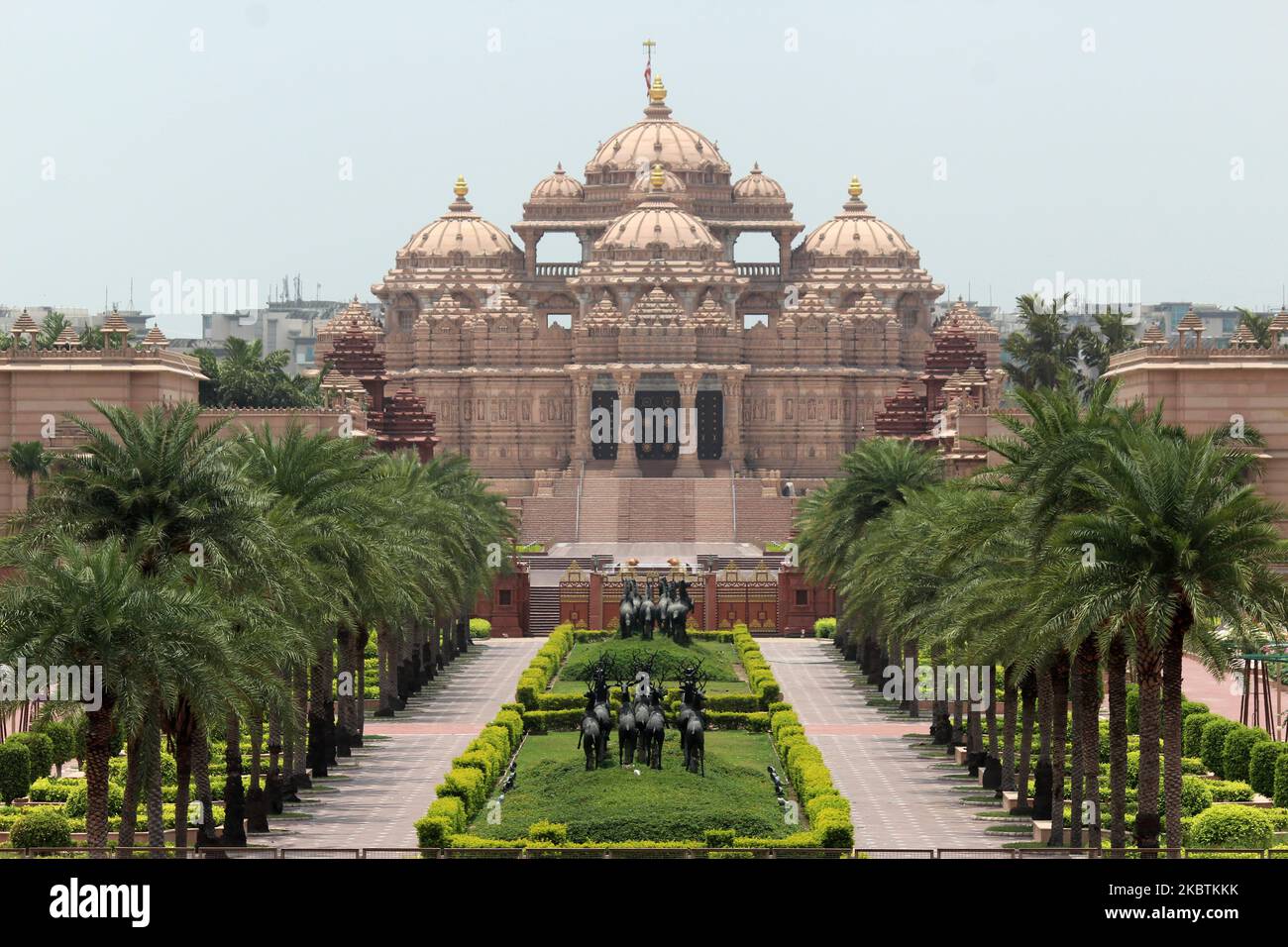 Closed akshardham temple hi-res stock photography and images - Alamy