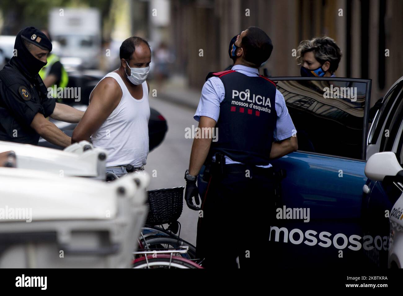 Catalan regional police force mossos desquadra hi-res stock photography ...