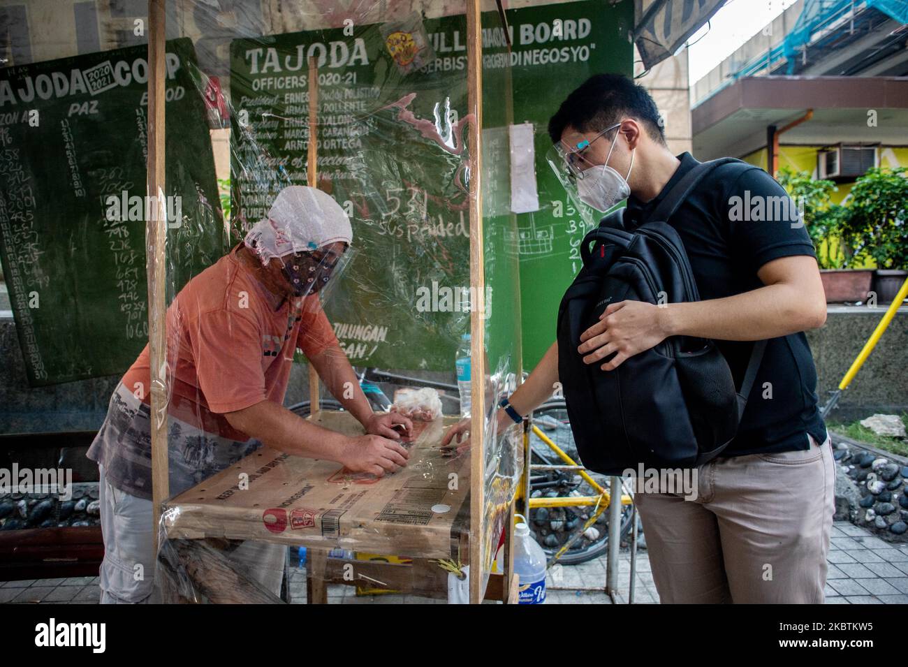 Terminal jeepney hi-res stock photography and images - Alamy