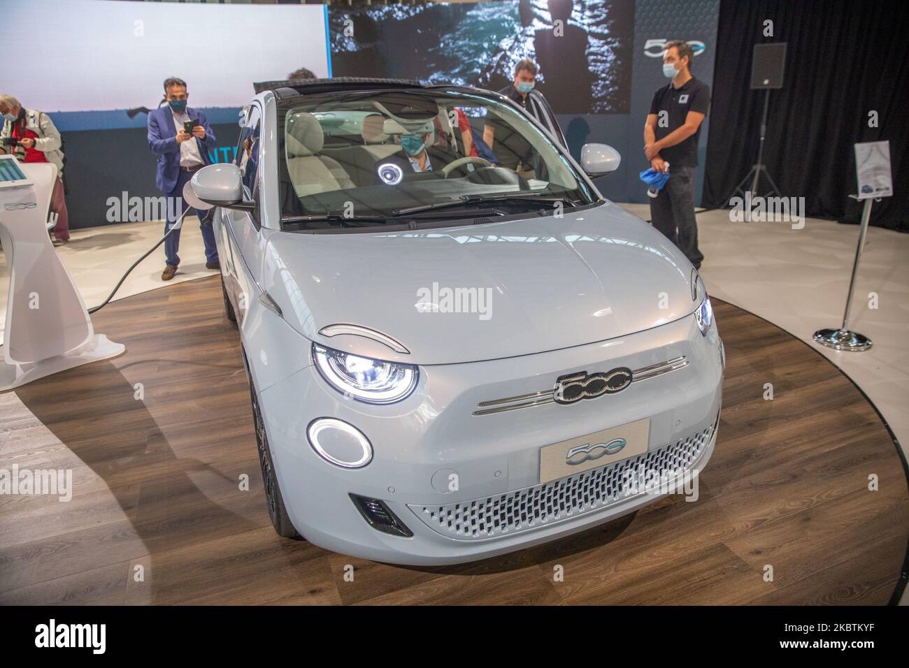 Car emissions fiat hi-res stock photography and images - Alamy