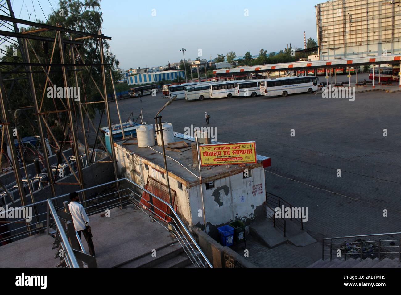 Uttar pradeshs vaishali roadways bus stand hi-res stock photography and ...