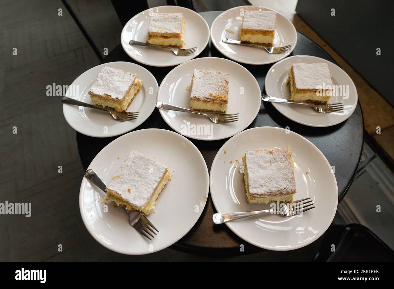 Kremowka cake hi-res stock photography and images - Alamy