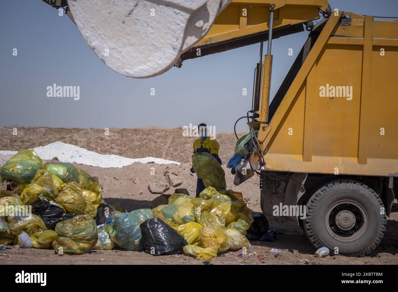 Tehran garbage disposal center hi-res stock photography and images - Alamy