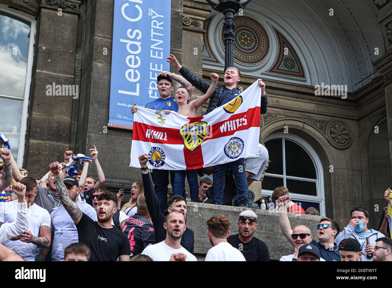 Leeds United supporters celebrate their promotion to the English ...