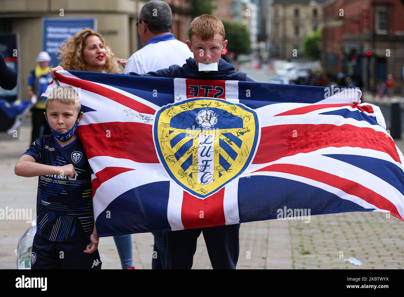 Leeds United supporters celebrate their promotion to the English ...