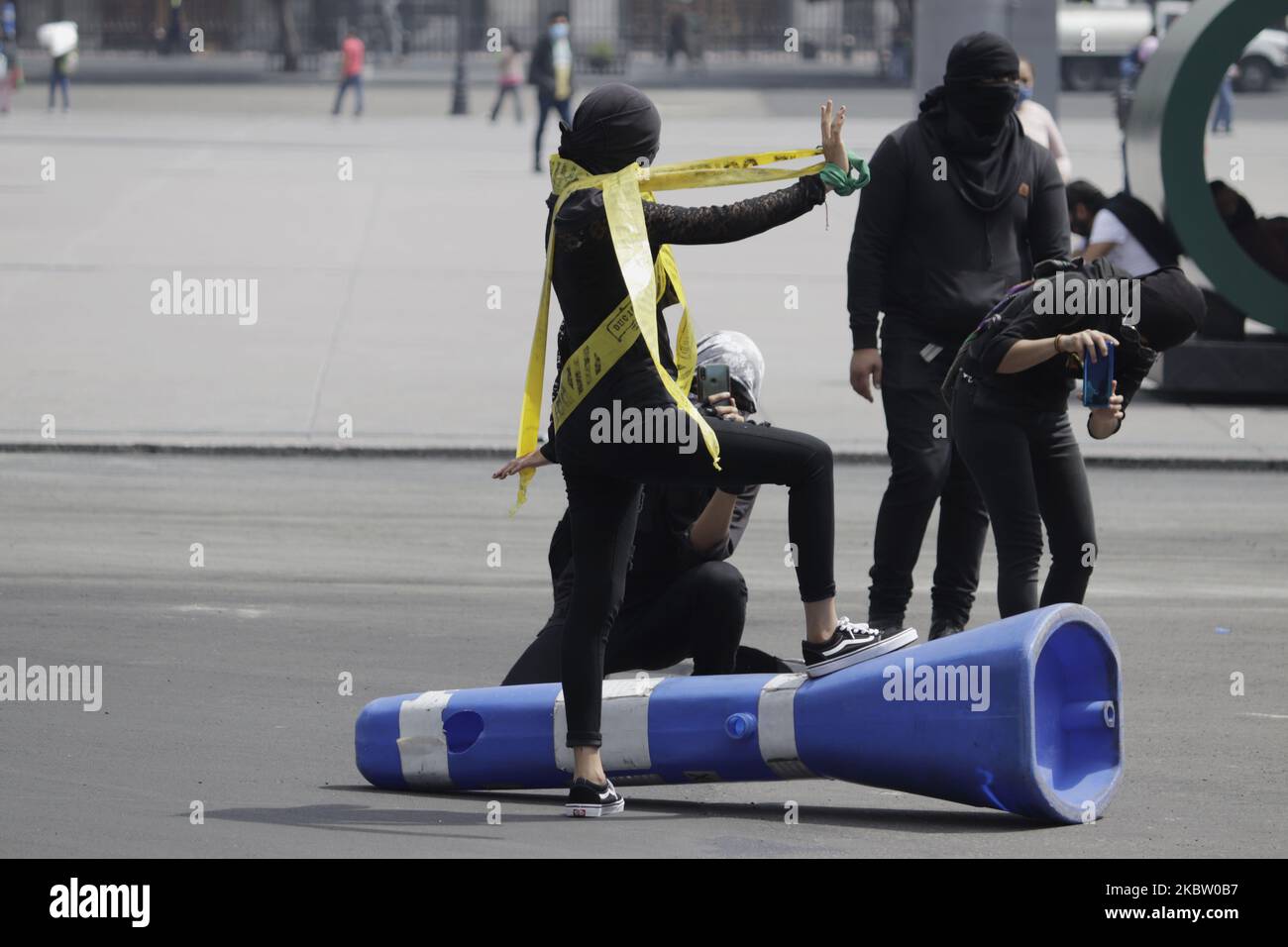 Block access police mask hi-res stock photography and images - Alamy