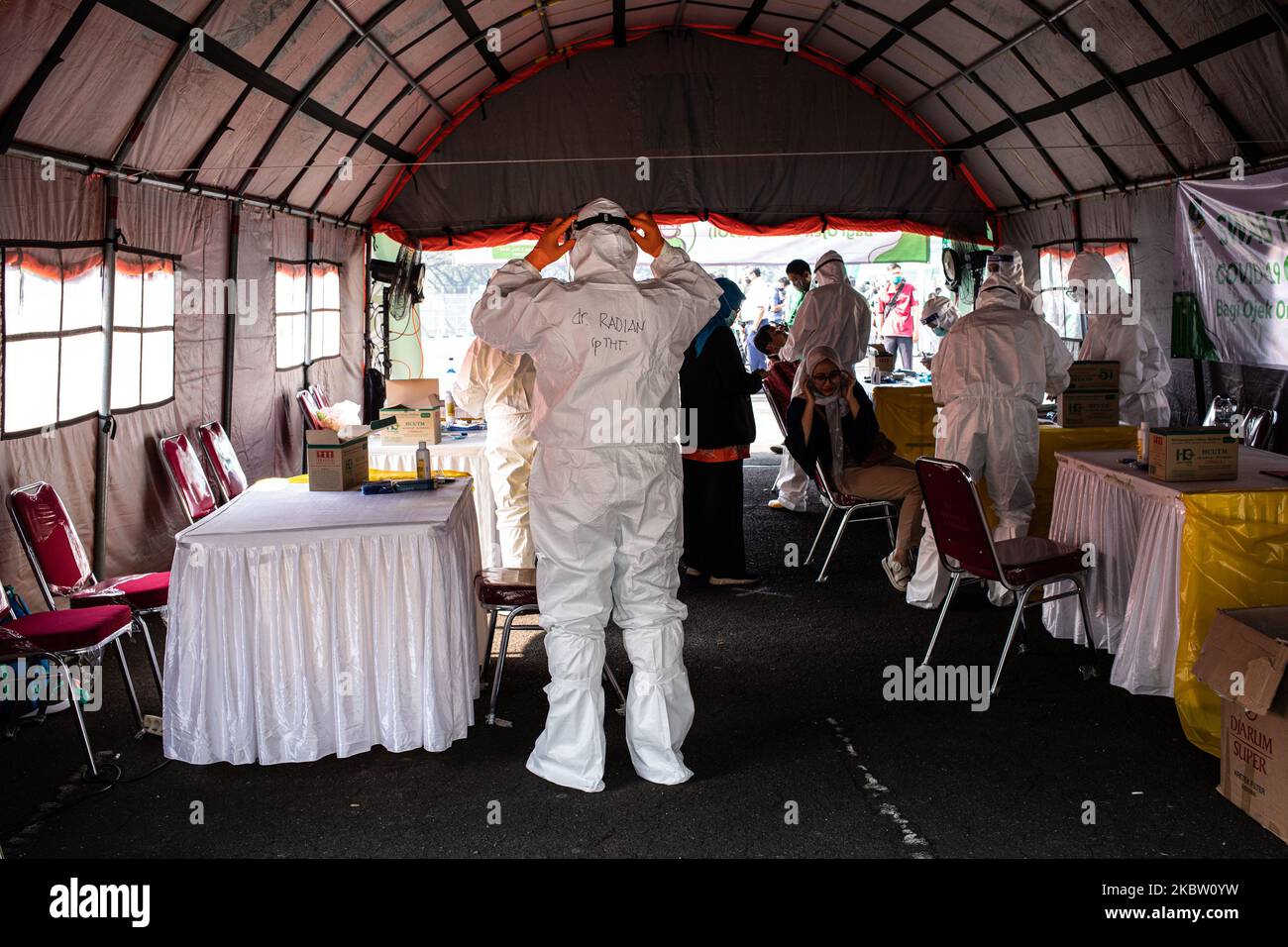 Azmath cloth hi-res stock photography and images - Alamy