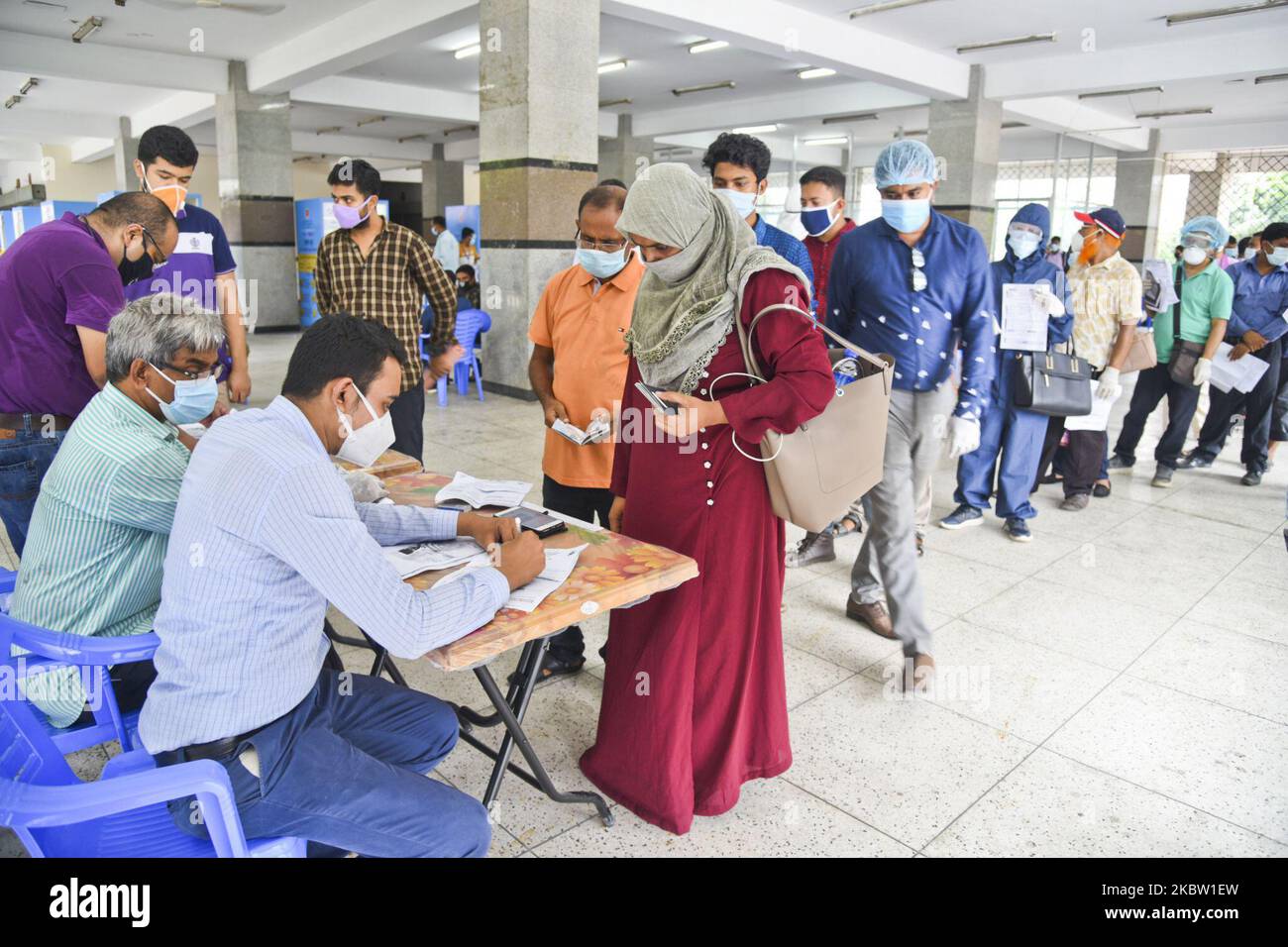 Temporary isolation center hi-res stock photography and images - Alamy