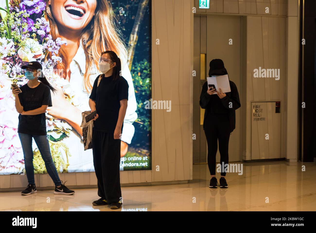 Blank sheet paper protest china hi-res stock photography and images - Alamy