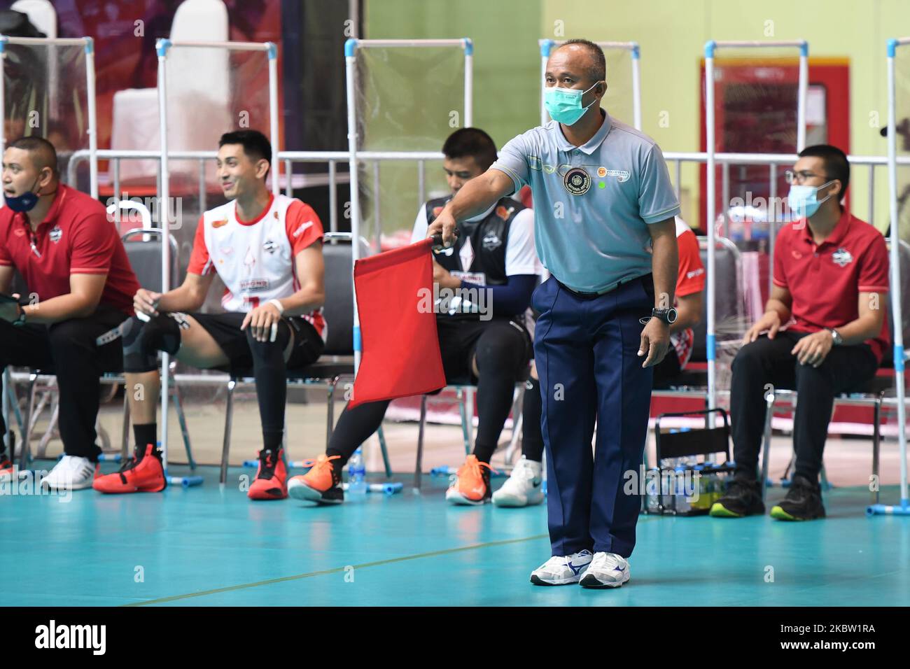 Volleyball referee hi-res stock photography and images - Alamy