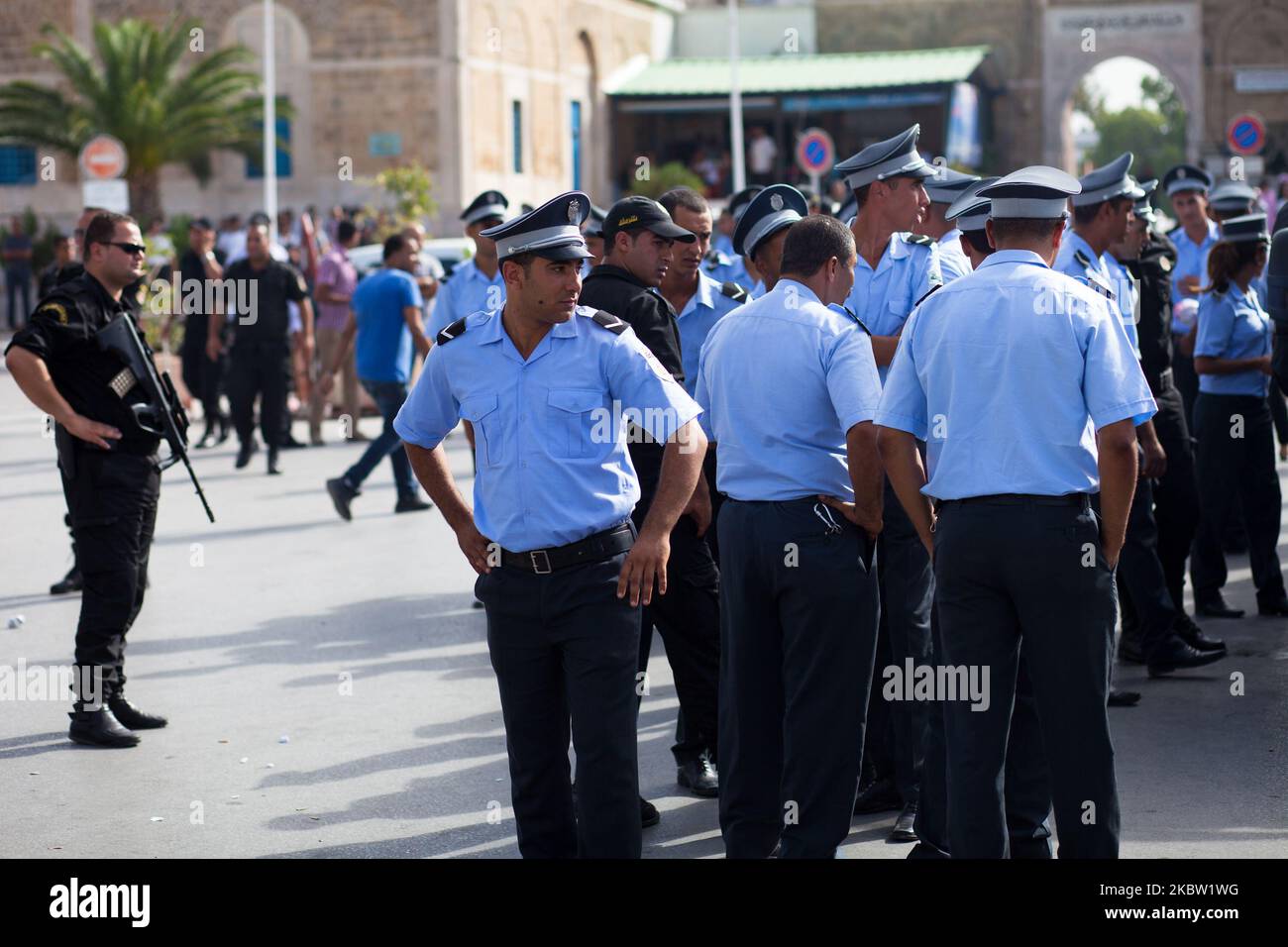 Police tunisie hi-res stock photography and images - Alamy