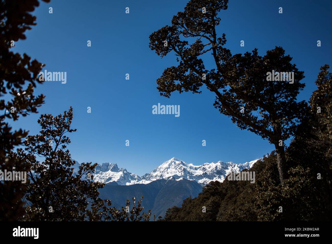 Mount kawagebo hi-res stock photography and images - Alamy