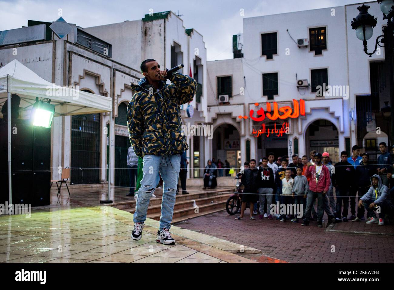 Rappers stage hi-res stock photography and images - Alamy