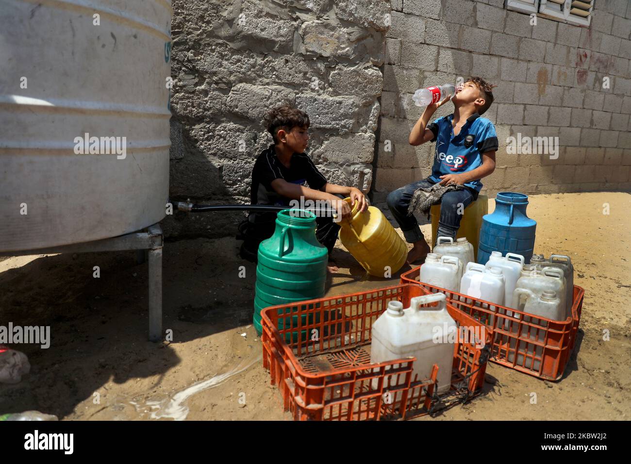 Gaza slum hi-res stock photography and images - Alamy