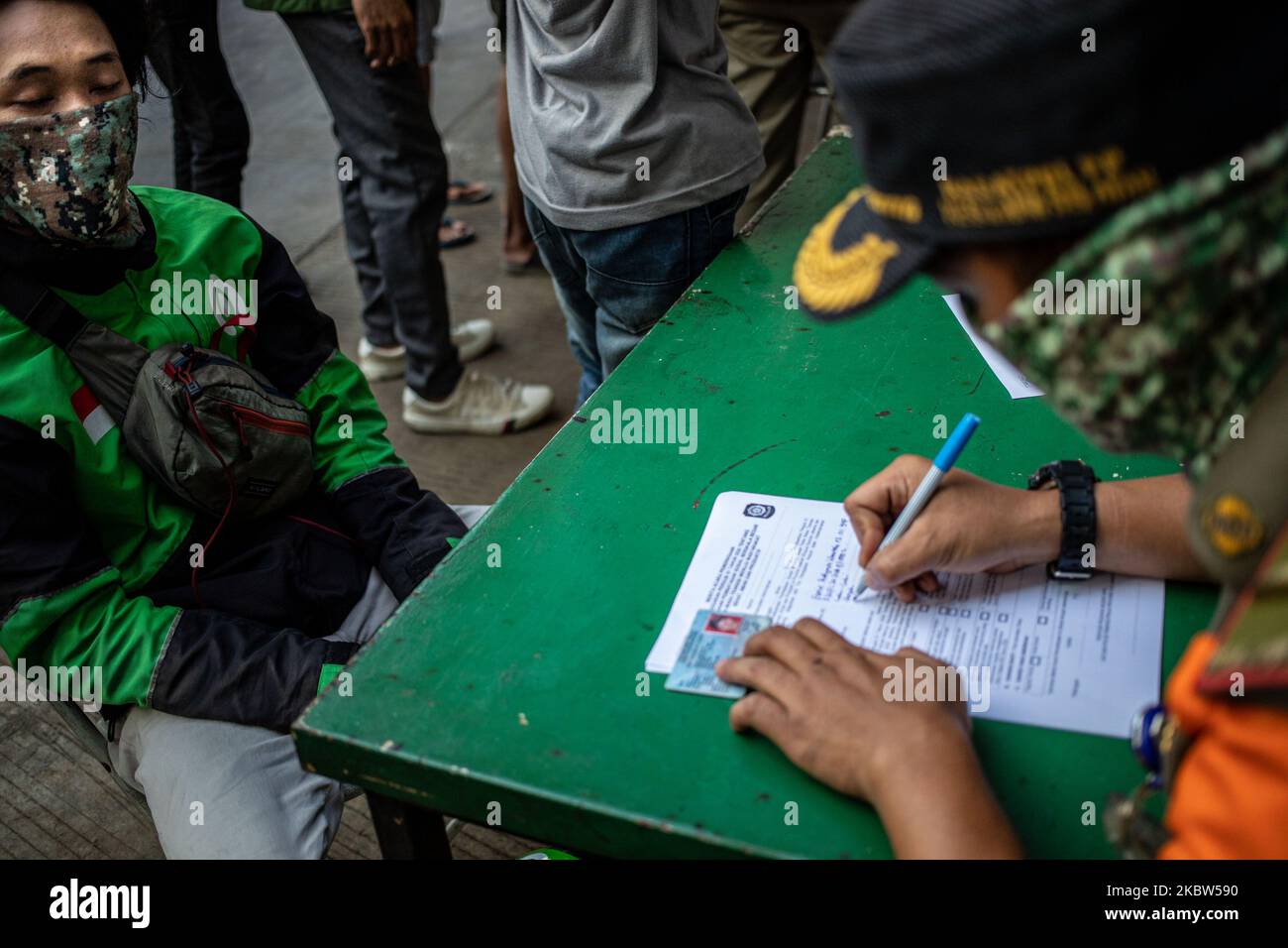 Violator of health protocol hi-res stock photography and images - Alamy