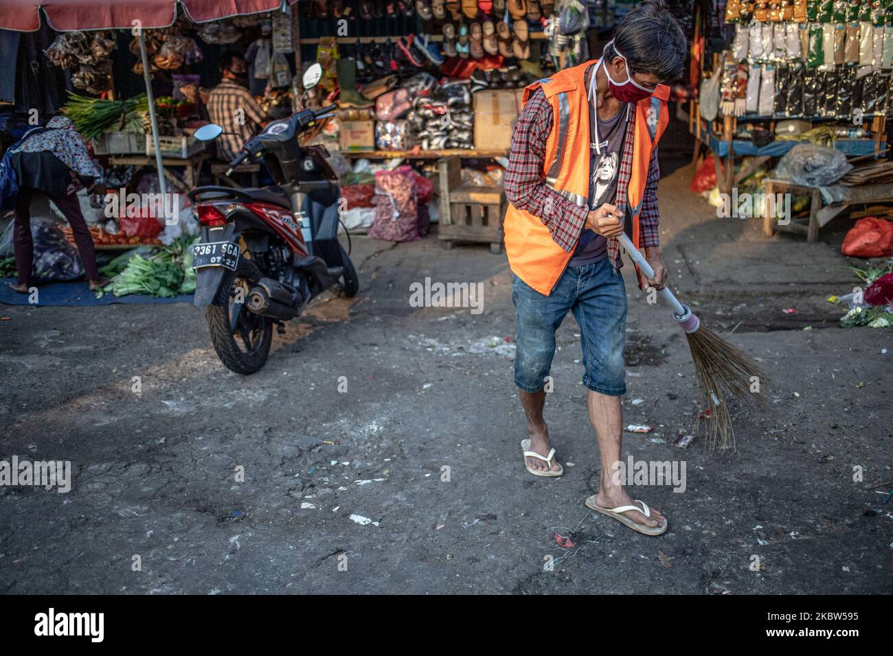 Violator of health protocol hi-res stock photography and images - Alamy