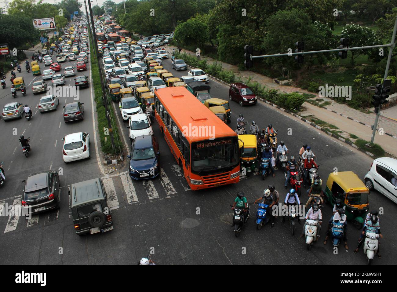 Heavy traffic congestion along Vikas Marg towards ITO on July 24, 2020 ...