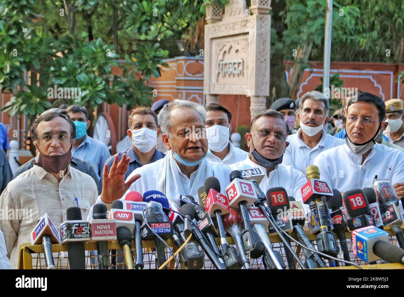 Ajay maken addresses media person hi-res stock photography and images ...
