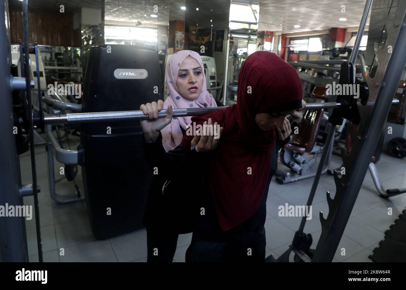 Palestinian woman trains hi-res stock photography and images - Alamy