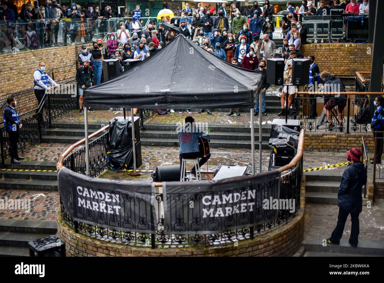 Miles kane singer hi-res stock photography and images - Alamy
