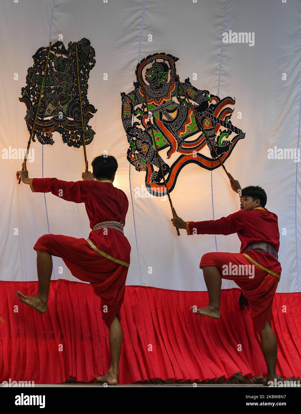 Actors’s movements with Nang Yai shadow puppets while performing the ...