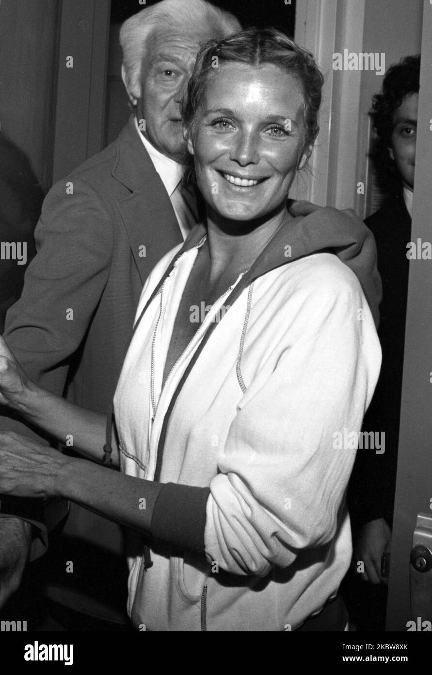 Linda Evans Circa 1980's Credit: Ralph Dominguez/MediaPunch Stock Photo ...