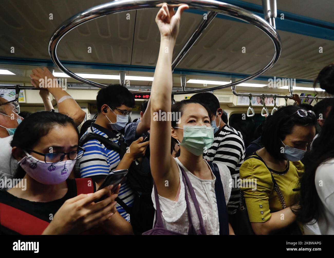Mrt stations hi-res stock photography and images - Alamy