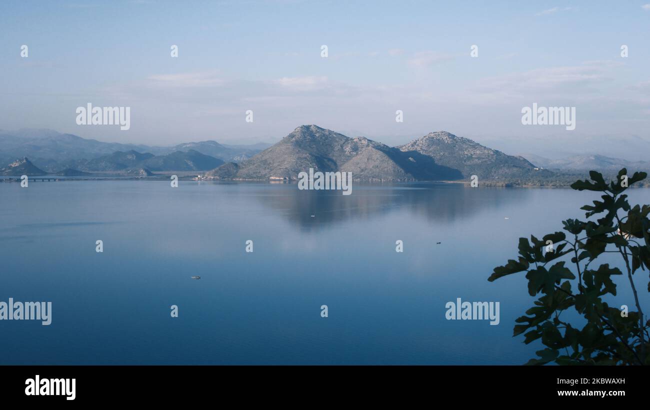 Chain of mountain hi-res stock photography and images - Alamy