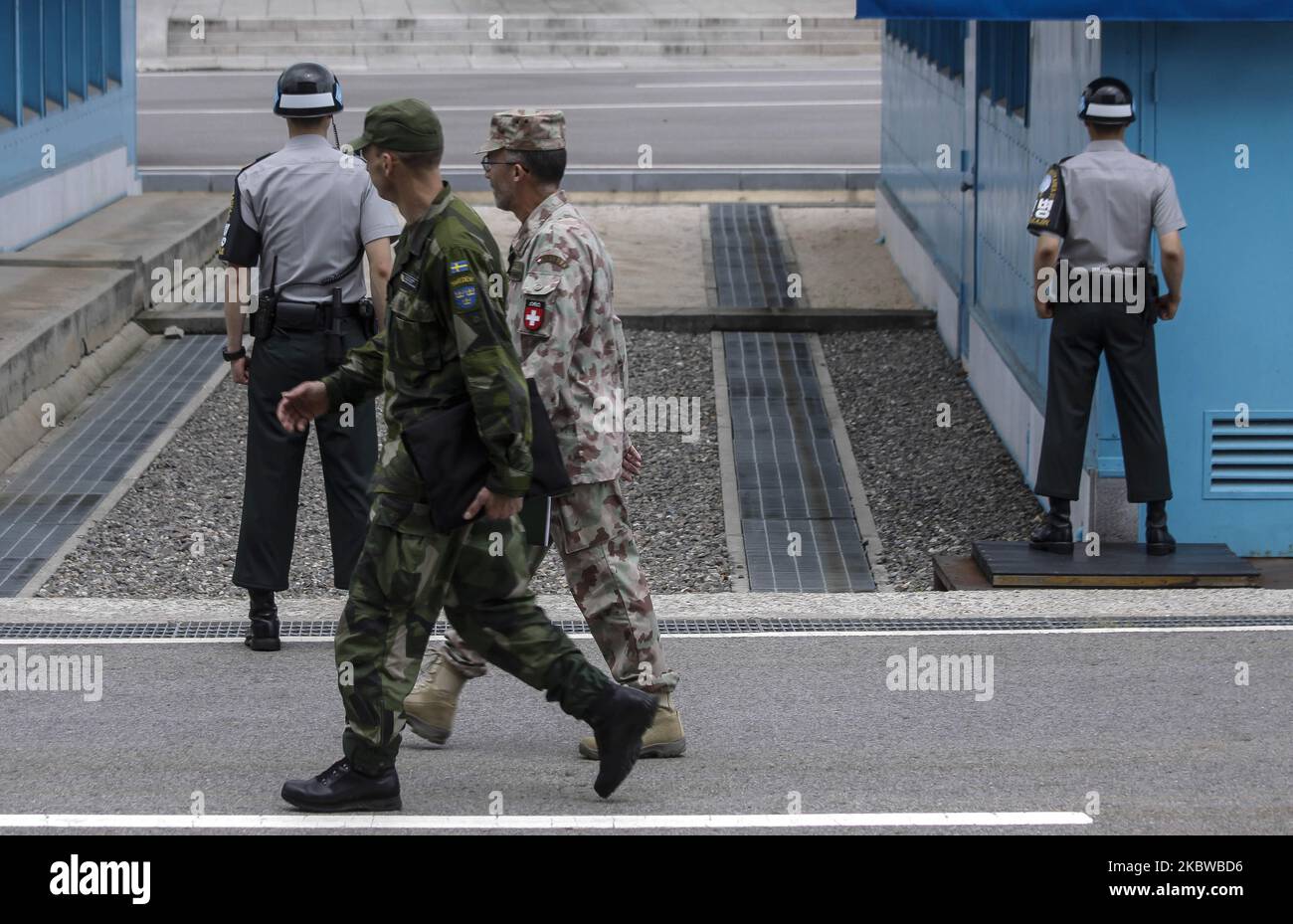 July 23, 2014-Paju, South Korea-South Korean soldiers stand guard to ...