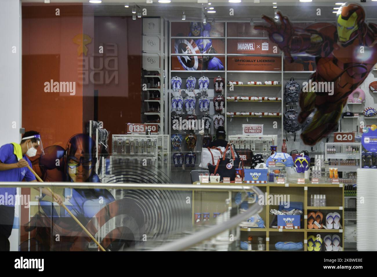 Naranjo mall hi-res stock photography and images - Alamy