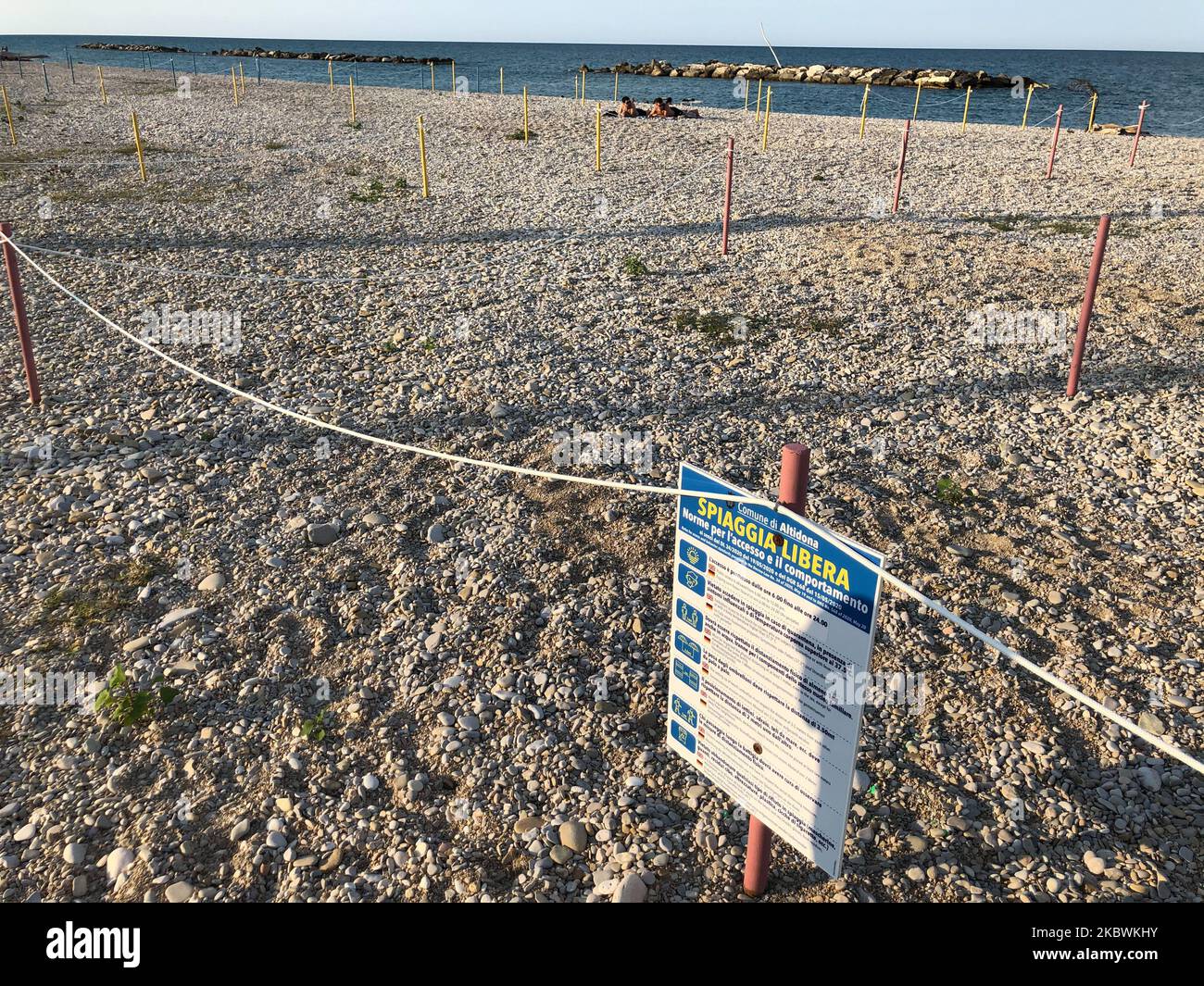 Spiaggia libera covid 19 hi-res stock photography and images - Alamy
