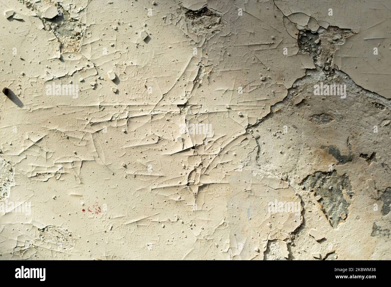 Abstract Grunge White Paint peeling plaster walls. damaged concrete ...