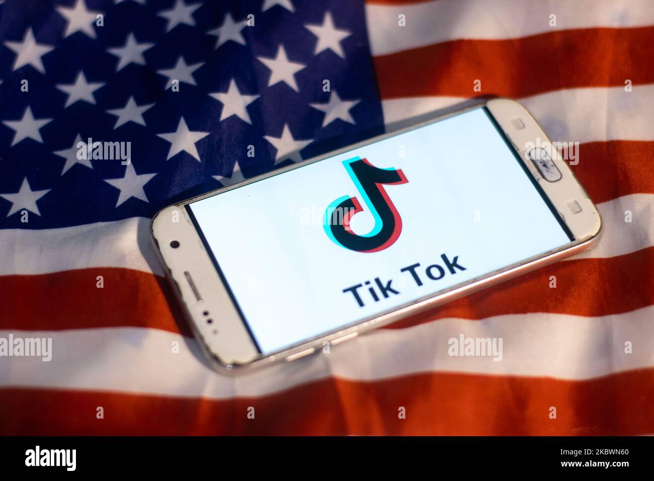 Tiktok wallpaper hi-res stock photography and images - Alamy