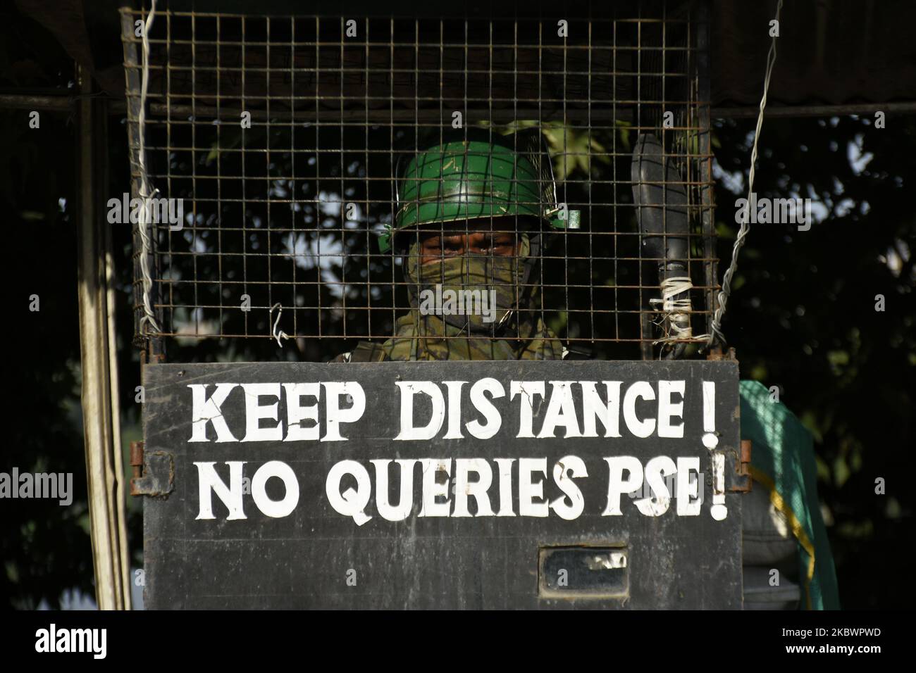 Alert inisde hi-res stock photography and images - Alamy