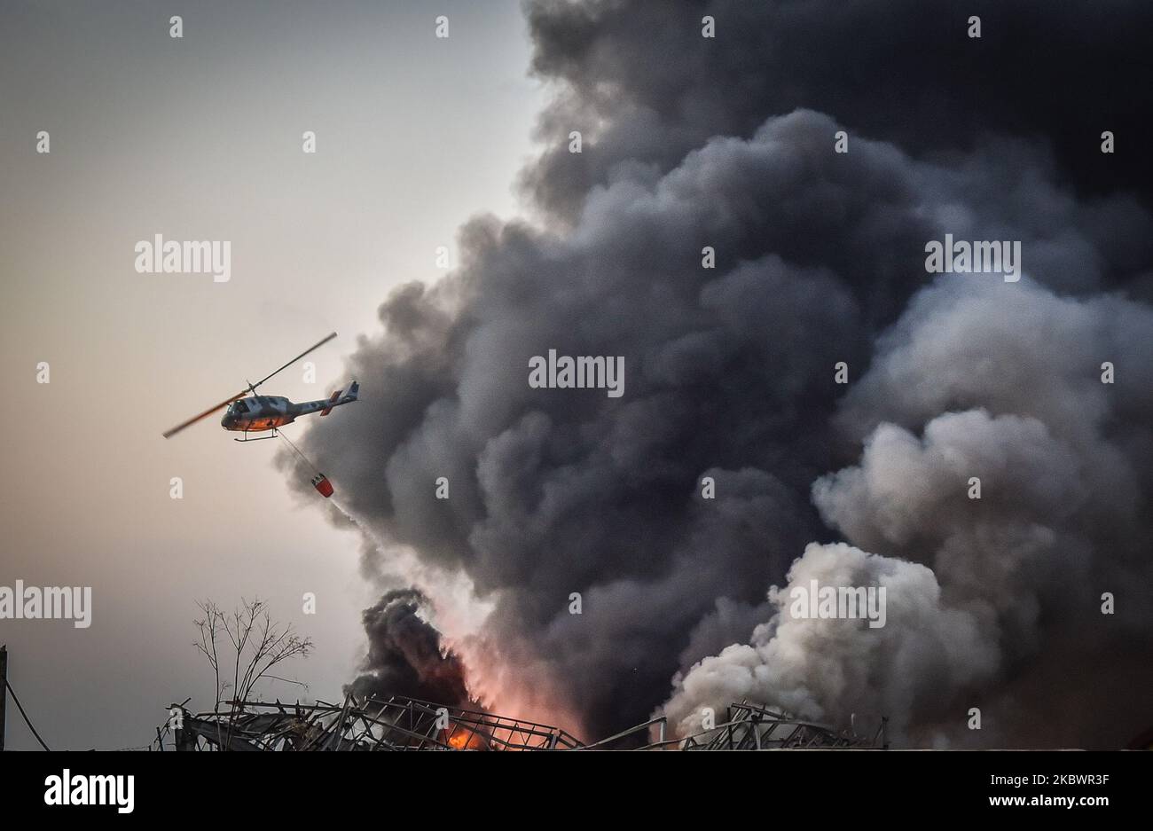 Beirut explosion aftermath newsmag2020august11 hi-res stock photography ...
