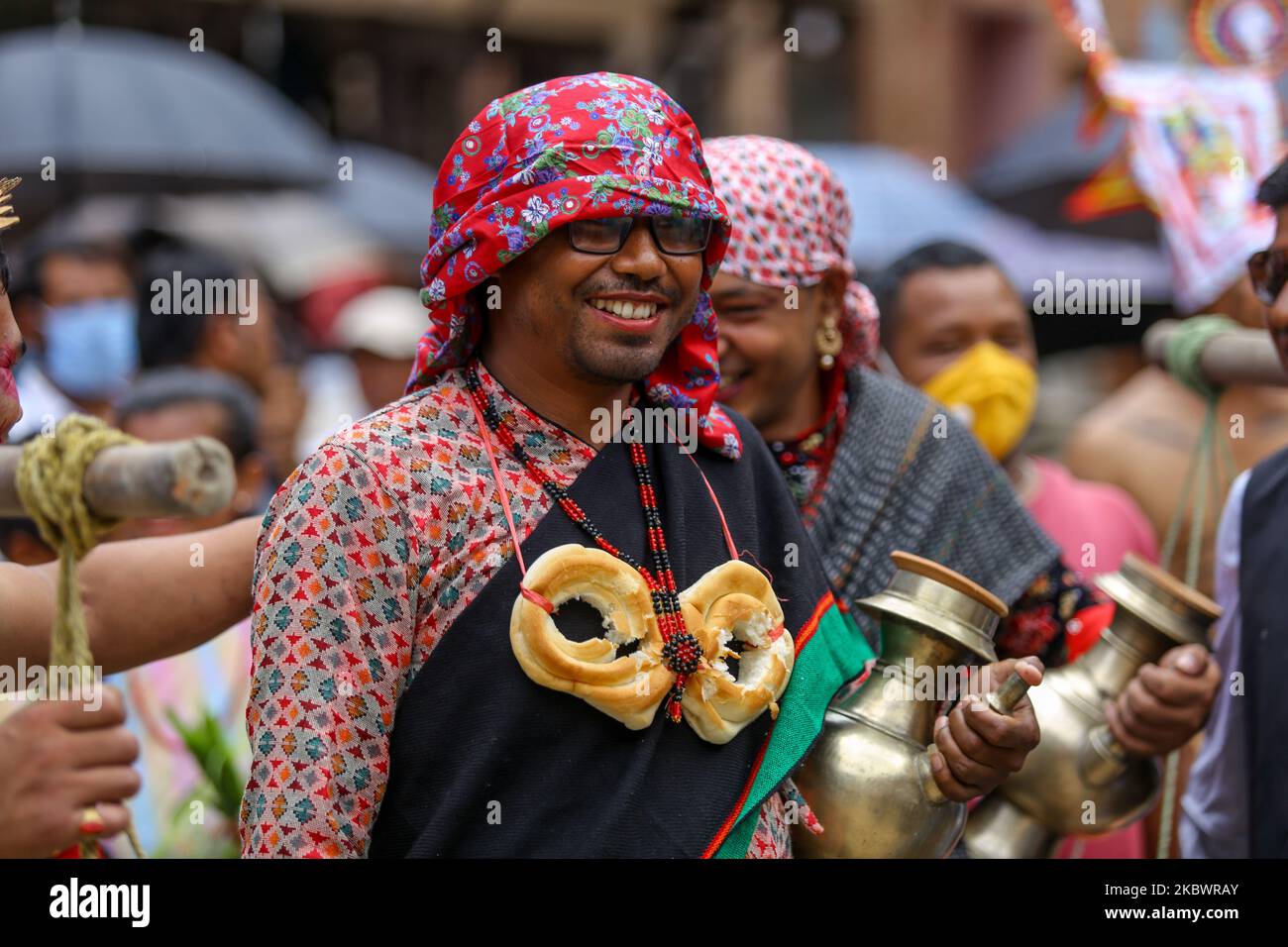 Nepal lalitpur cow hi-res stock photography and images - Alamy