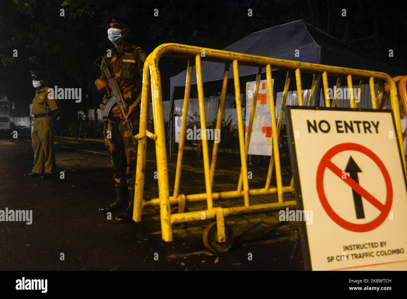 Sri lankan military personnel hi-res stock photography and images - Alamy