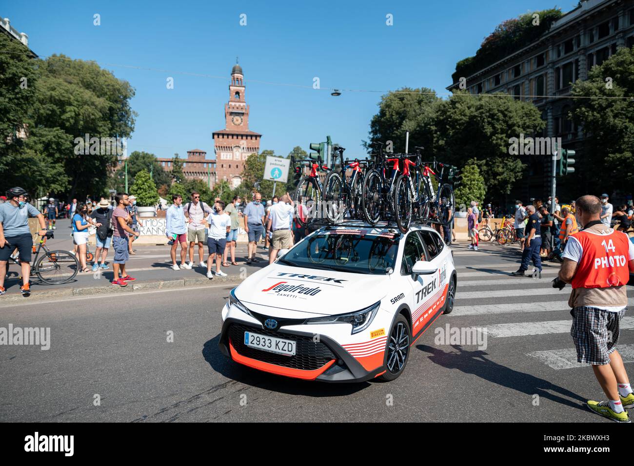 Trek segafredo cycling team car hi-res stock photography and images - Alamy
