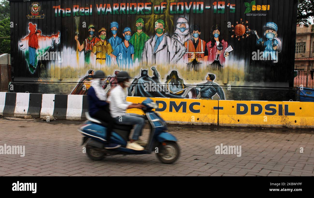 Mural honoring frontline workers hi-res stock photography and images ...