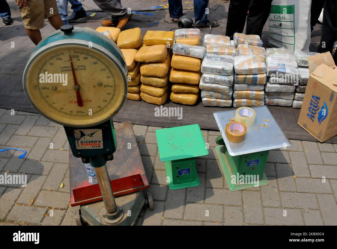 Kilogram of cannabis narcotics hi-res stock photography and images - Alamy