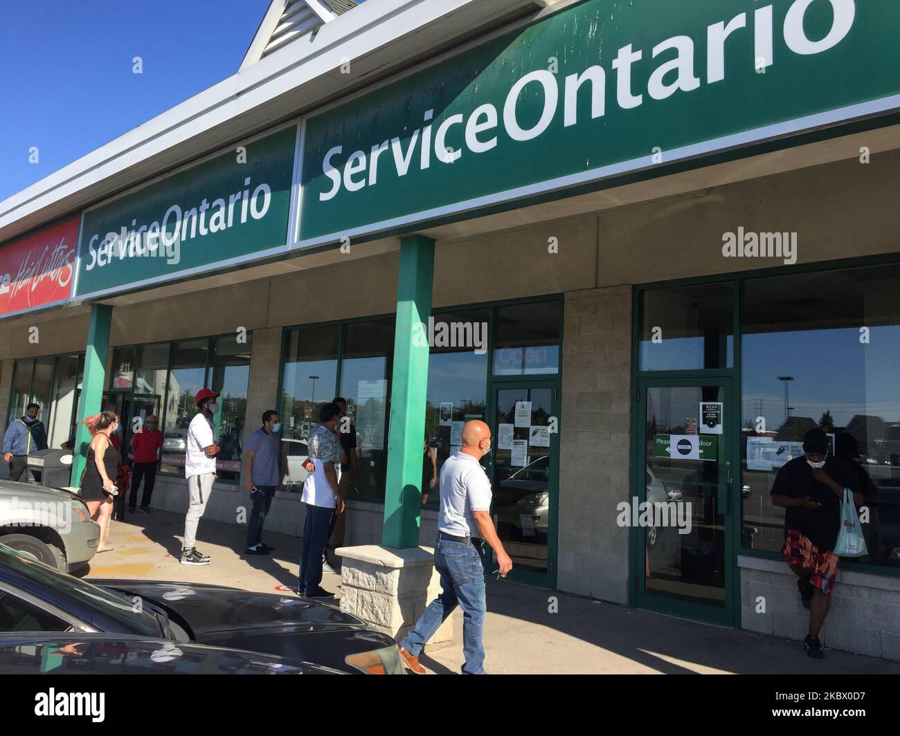 Drivers license line hi-res stock photography and images - Alamy