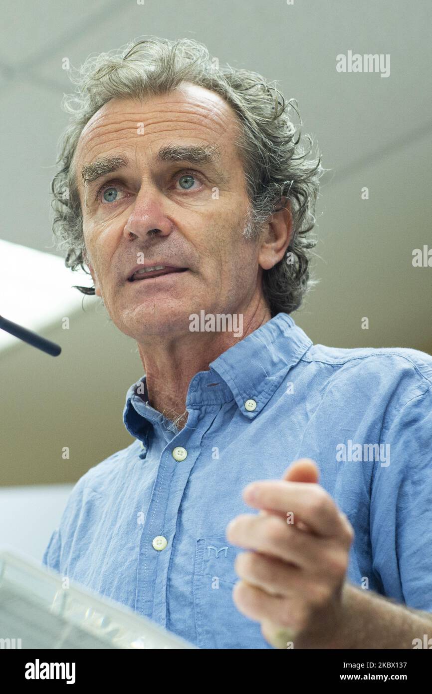 The director of the Coordination Centre for Health Alerts and ...