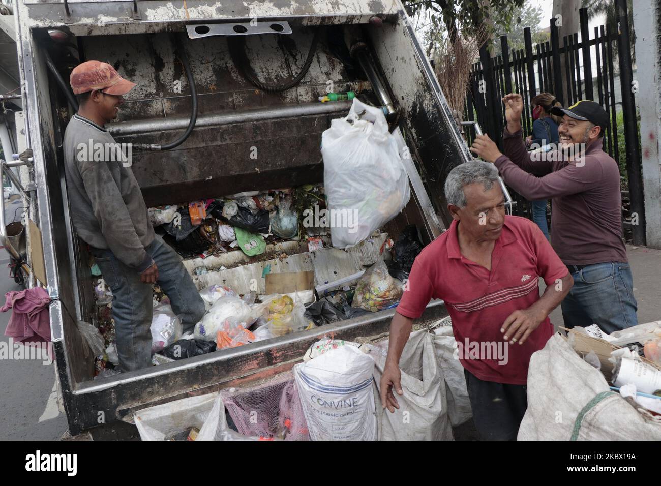 Mexico city dump truck hi-res stock photography and images - Alamy