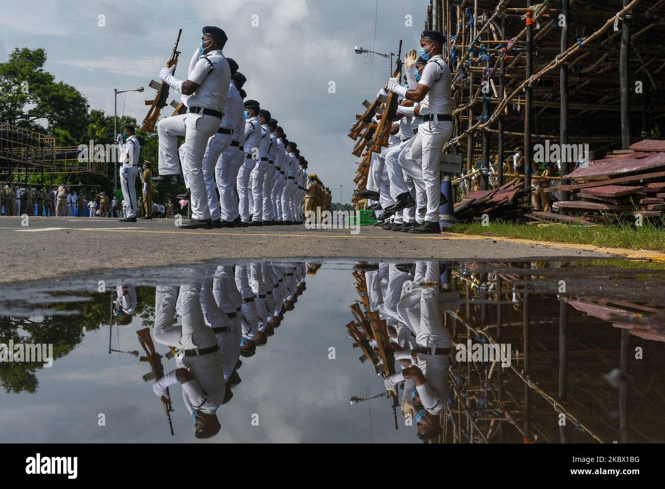 Team of kolkata police hi-res stock photography and images - Alamy