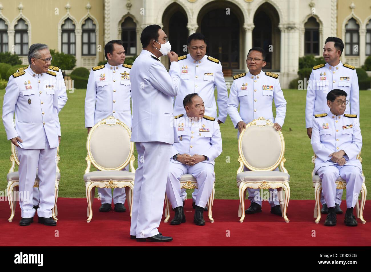 Cha wears face mask hi-res stock photography and images - Alamy